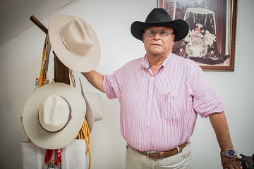 Julio Eduardo Santos Quiroga - Revista Mundo Empresarial