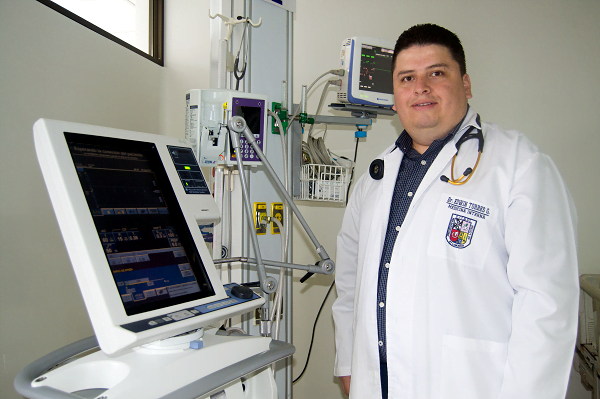 Dr. Edwin Alberto Torres, Medicina Interna - Revista Mundo Empresarial